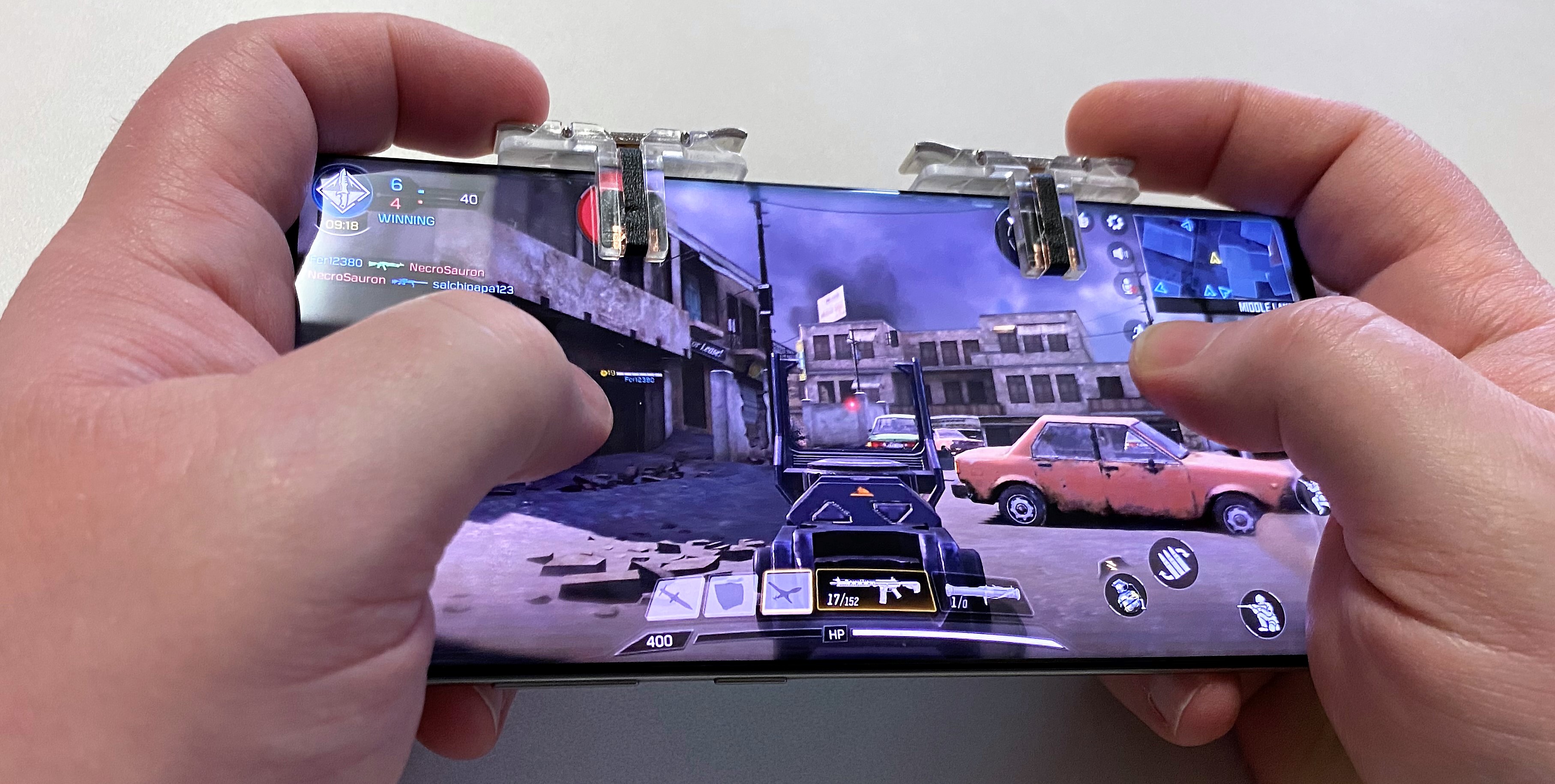Universal Shoulder Buttons Improve Your Phone Gaming Experience ...